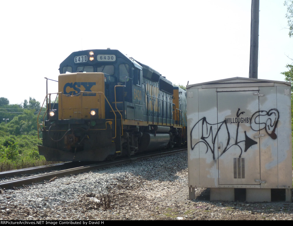 was not expefting ANY CSX today! this was nice to see